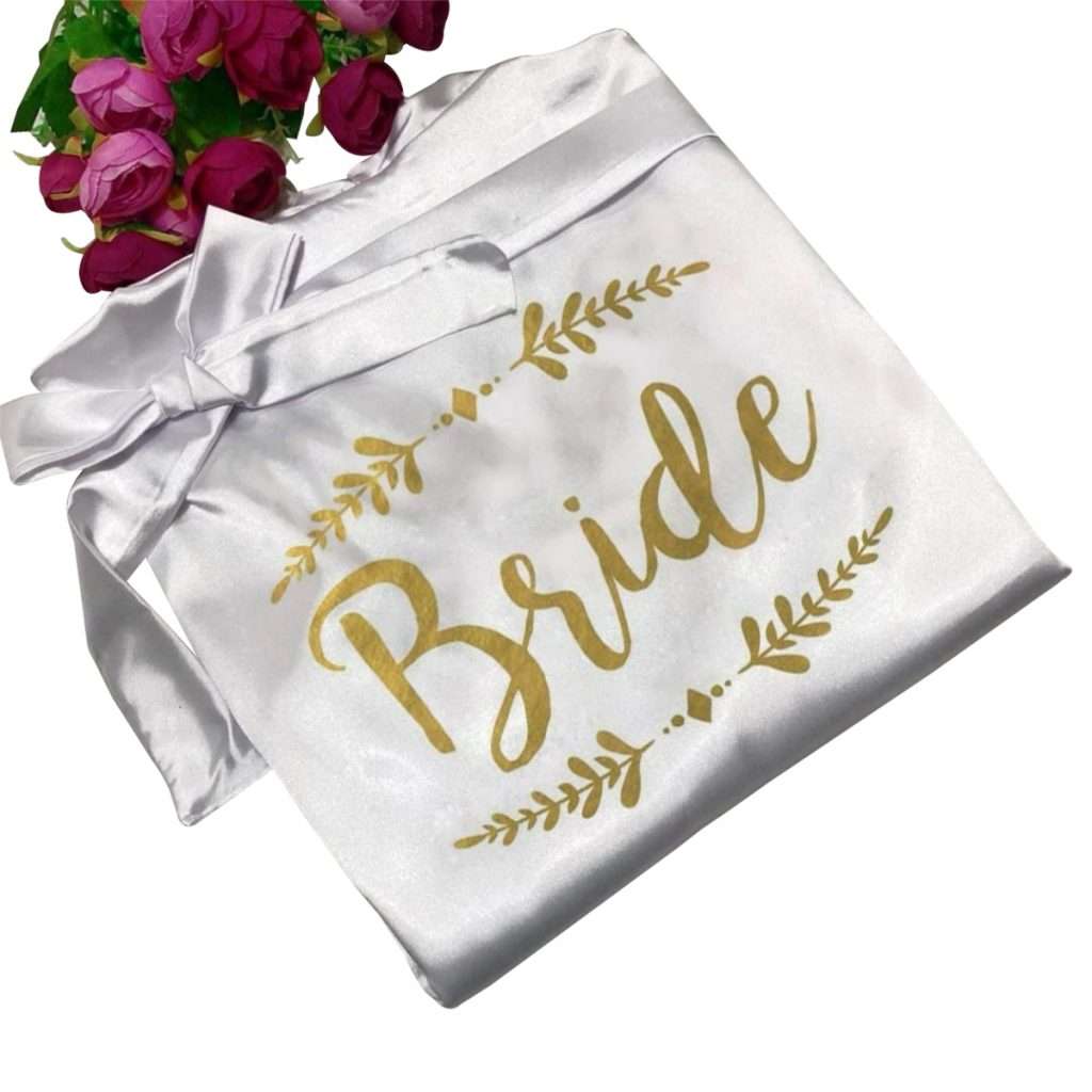 Halat satin premium, alb cu detaliu auriu Bride - ACD201002 - 23h Events® 🥇