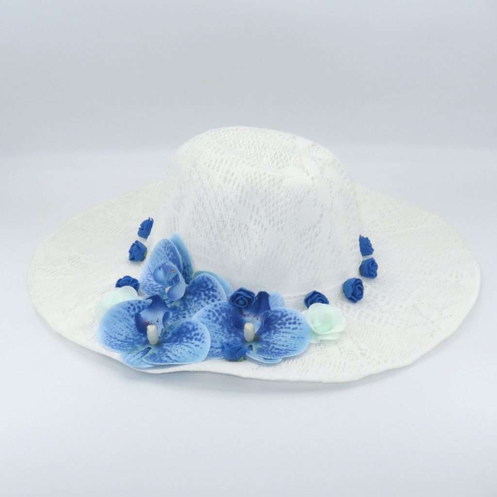 Palarie pentru dezgatitul miresei, alba cu orhidee albastra ...