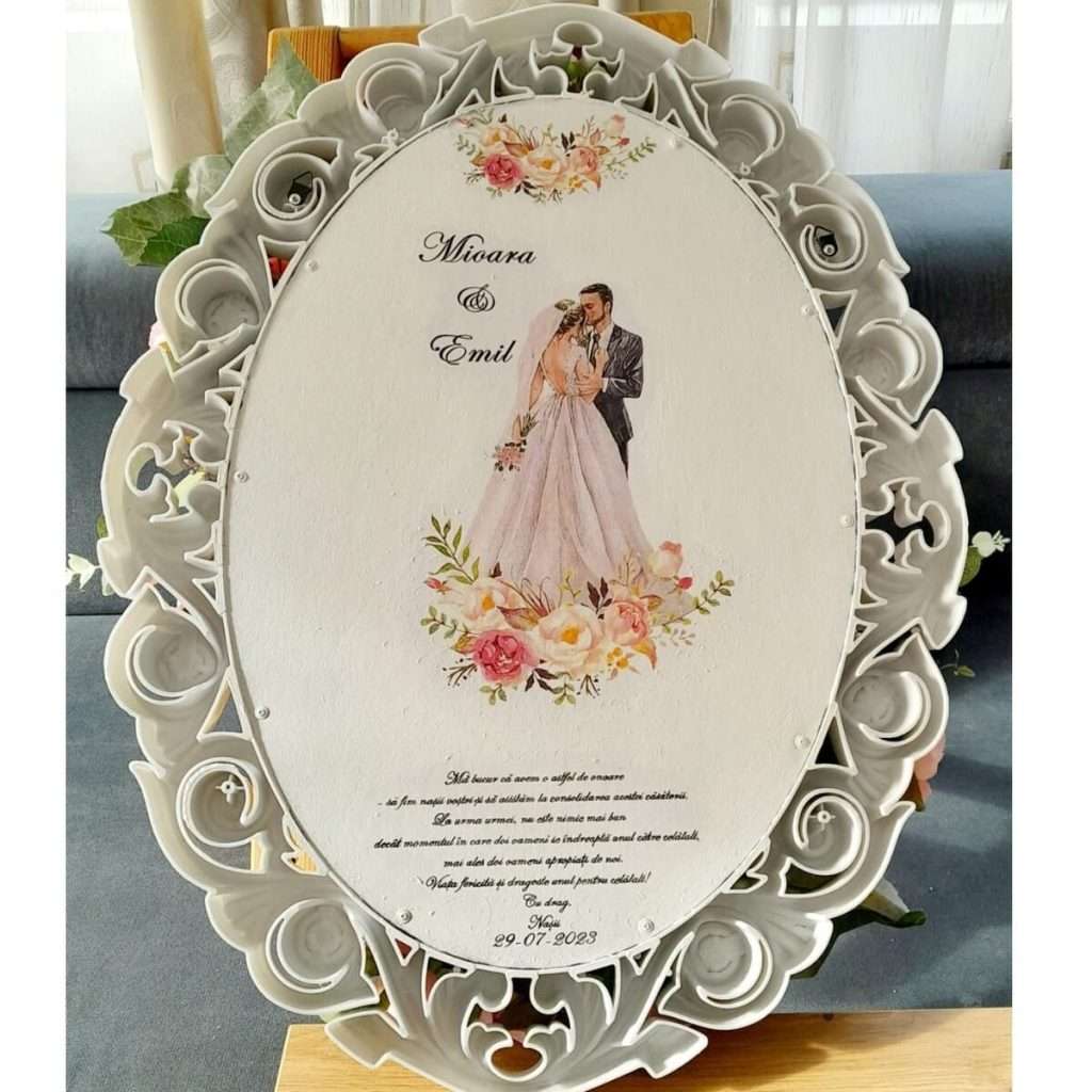 Oglinda miresei personalizata, forma ovala in stil victorian, lucrata ...