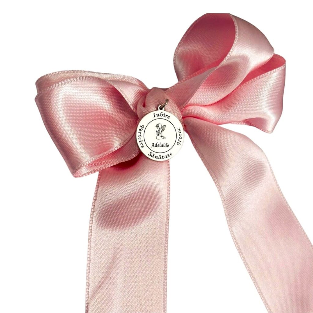 Banut mot din argint 925 cu diametru de 18mm, personalizat cu nume ...