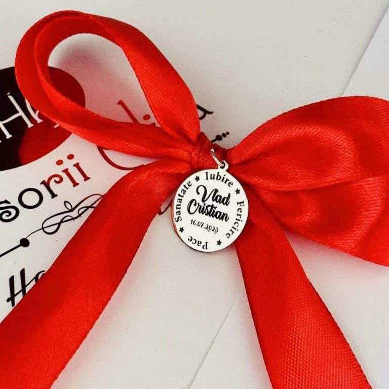 Banut mot din argint 925 cu diametru de 18mm, personalizat cu nume ...