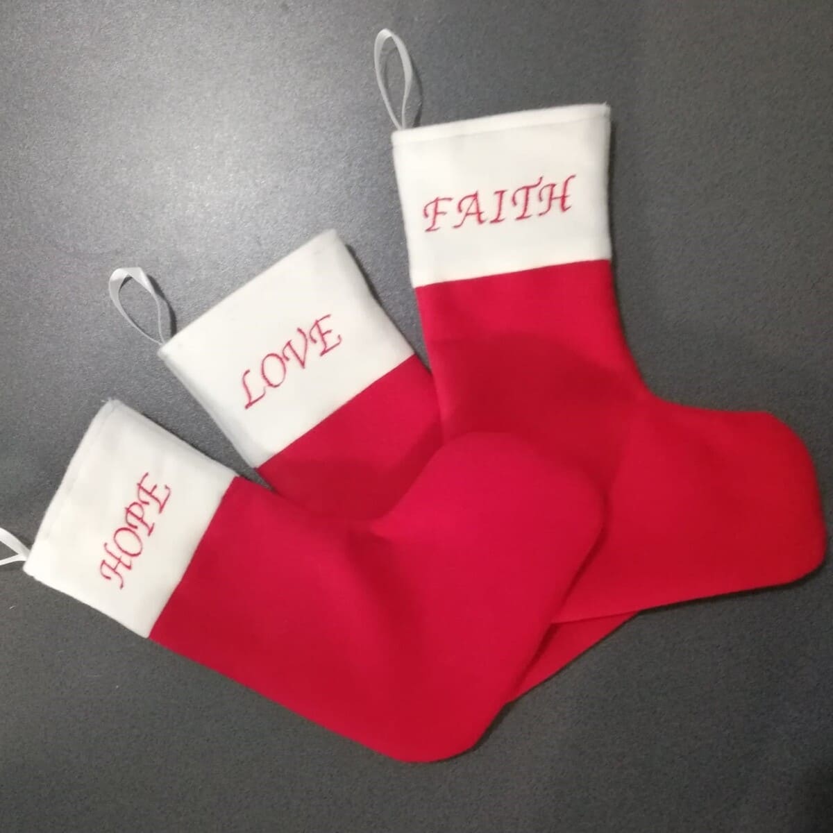 Ghetuta de Craciun tip ciorap pentru cadouri, brodata – LLDJ311007 ...